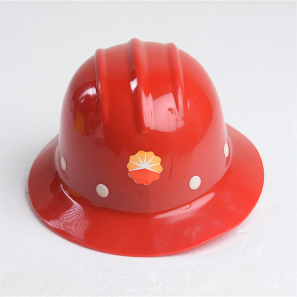 Wide rim safety helmet
